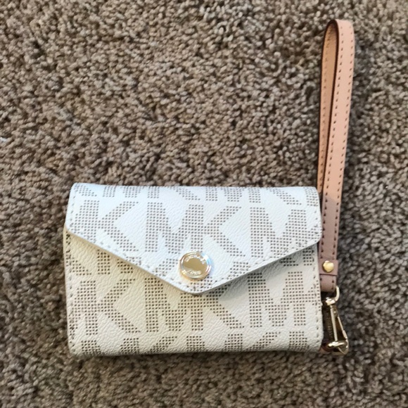 Michael Kors | Bags | Michael Kors Mini Logo Wristlet | Poshmark